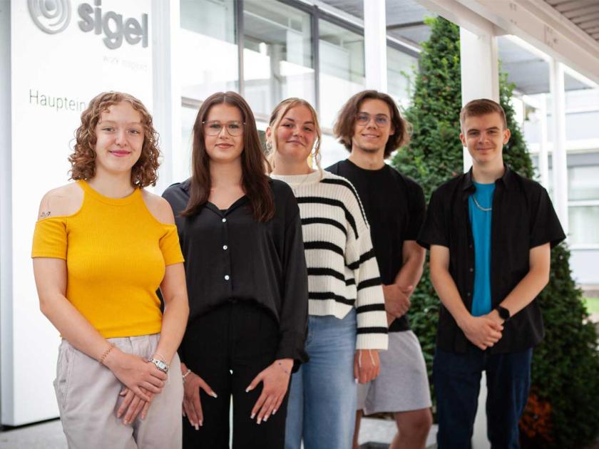 Ausbildungsstart 2024: SIGEL heißt Azubis willkommen | News | SIGEL